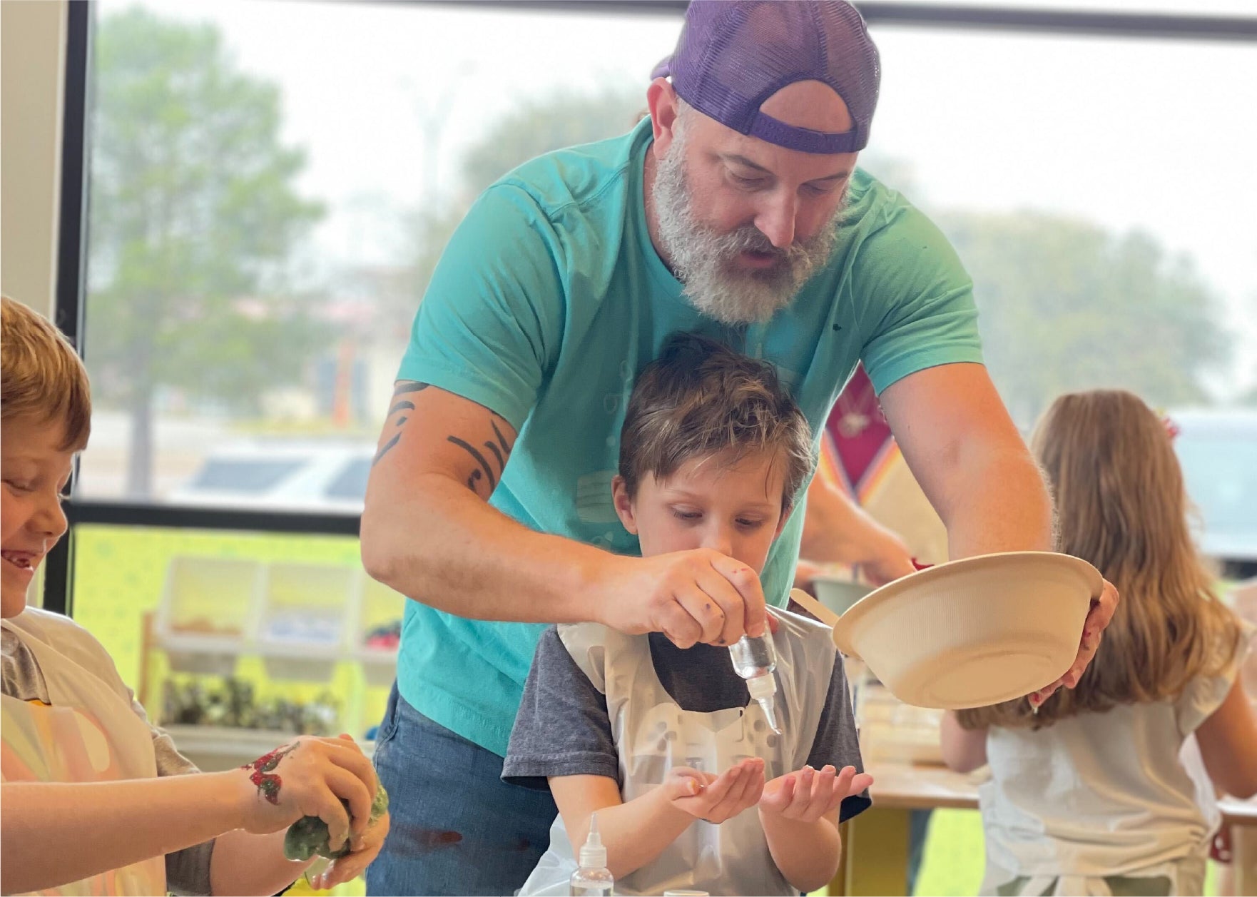 Ms Meagan – The Little Art Bus